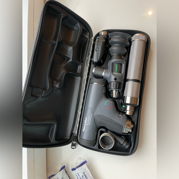 welch allyn | Other | Welch Allyn Panoptic Ophthalmoscope And Otoscope ...